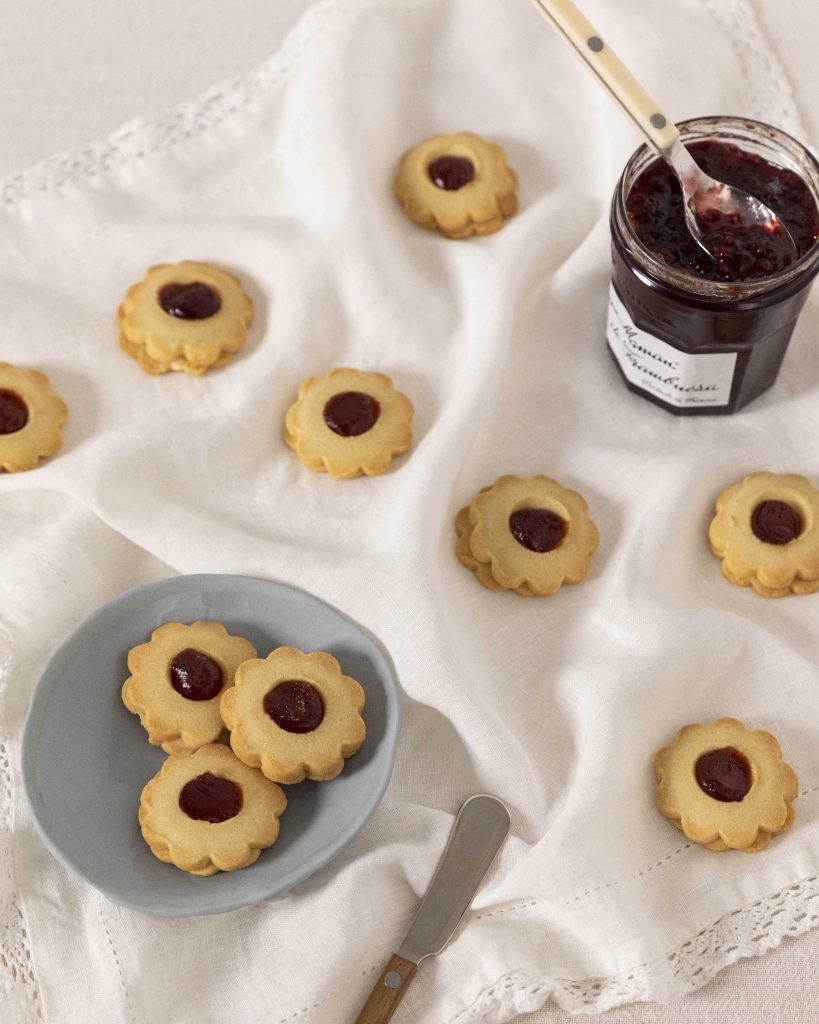 Galletas de mantequilla rellenas de frambuesa y vainilla | Create ...